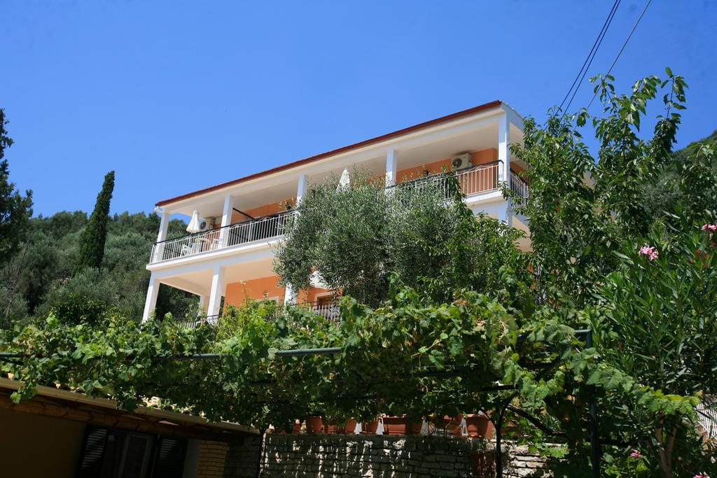 Zeus Pool Apartments | Holidays in Corfu